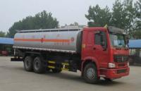 China SINOTRUK HOWO 15-20 CBM Oil Tank Truck 6×4 290HP for Edible Oil Transport for sale