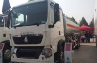 China SINOTRUK HOWO 15-20 CBM Oil Tank Truck 6×4 290HP for Edible Oil Transport for sale