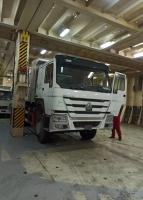 China SINOTRUK HOWO 6x4 Dump Truck 371HP LHD ZZ3257N4147W for sale