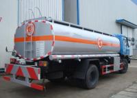 China Energy Saving Oil Tank Trucks / Edible Oil Transport Truck Hydraulically Clutch for sale