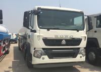 China Energy Saving Oil Tank Trucks / Edible Oil Transport Truck Hydraulically Clutch for sale