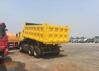 China Heavy Duty Sinotruk Howo Tipper Truck 6X4 30 - 40 Tons Ventral Lifting Radial Tire for sale