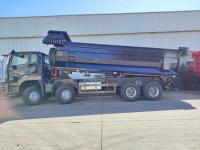China LHD 8×4 10wheels HOWO Tipper Dump Truck High Horsepower 371HP for sale