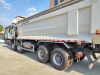 China ZZ3317V386JB1R High Horsepower Low Fuel Consumption 380HP White U-type   HOWO Tipper Truck for sale