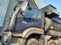 China RHD 8×4 12 Wheels HOWO Tipper Truck 380HP for sale