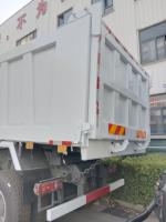 China 2 Passengers Sinotruk Hohan Tipper Dump Truck Weichai Engine 6 × 4 LHD 380HP With Manual Transmission Type for sale