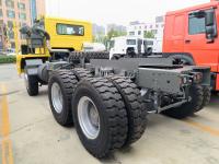China Versatile Heavy-Duty Hauler with Cargo Box Dimension 5800*3200*1800mm and Truck Cabin HW7D for sale