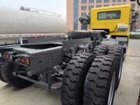 China Versatile Heavy-Duty Hauler with Cargo Box Dimension 5800*3200*1800mm and Truck Cabin HW7D for sale
