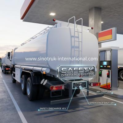 China Sinotruk Howo 25CBM Oil Tank Truck 10Wheels 400Hp 6 × 4 Multiple Compartments for sale