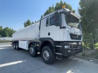 China HOWO 8X4 Petroleum Oil Storage Tank Fuel Delivery Truck 35CBM Two Warning Lights With pipe gun for sale