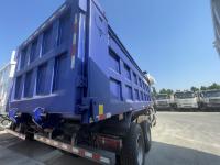 China SINOTRUK HOWO NX Cab Tipper Dump Truck LHD 6X4 A Warning Light With A Tarpaulin for sale