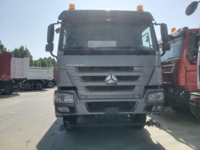 China Sinotruk Howo Sprinkler Water Tank Truck 10-25CBM 6 X 4 Euro 2 371HP White for sale