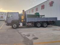 China SINOTRUK HOWO Truck Mounted Crane with XCMG SQ5ZK3Q Knuckle Boom for sale