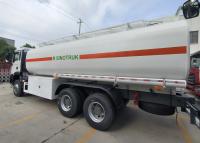 China Euro 2 Emission Standard Oil Transport Truck Tanker Vehicle Suitable for Various Oil Types and Long Haul Transportation for sale