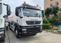 China Euro 2 Emission Standard Oil Transport Truck Tanker Vehicle Suitable for Various Oil Types and Long Haul Transportation for sale