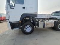 China HOWO A7 Used Tractor Truck LHD 6X4 Euro 2 371 HP With Power Assisted Hydraulic Steering White for sale