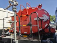 China SINOTRUK HOWO 4×2 Light Sprinkler, 6CBM Water Tank Truck for sale