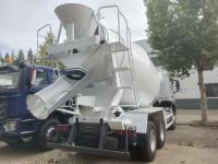 China Drum Trailer Concrete Mixer 12CBM 371HP TX Cab 6X4 RHD Pump Concrete Truck for sale