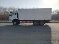 China HOWO 6X4 Box Truck, 43CBM, Single Side Double Doors & Rear Double Doors, 371HP, 10-Speed Transmission for sale
