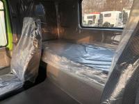 China ZZ4257S3241W 6×4 Tractor Head Trailer with 371HP Engine and 25000kg Gross Weight for Logistics Transport for sale