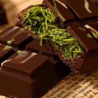 China Immediate Delivery Chocolate Compound Dark Truffle Shaped Matcha Chocolate for sale