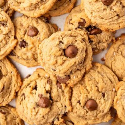 China Premium OEM Chocolate Chip Cookies Cream Wafer Biscuit Customization for sale