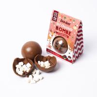 China Cartoon Snowman Shape Chocolate Coated Marshmallow Candy With Hot Chocolate Bomb for sale