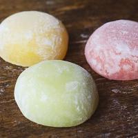 China Soft And Chewy Rice Ice Skin Mochi Rice Cake Chinese Traditional Snacks for sale