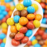 China Wholesale Chinese Bulk Candies and Assorted Chocolates White Colorful Chocolate Hard Beans for sale