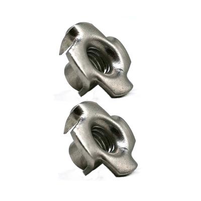 China SS304 / 316 Stainless Steel Plain Finish Surface Tee Four Claw Nut for sale