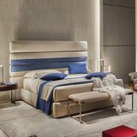 China Modern King Size Solid Wood Platform Bed Frame Durable Home Hotel Room Furniture for sale