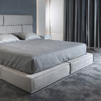 China Upholstered Deluxe Double King Size Bed Modern Luxury Bedroom Furniture for sale