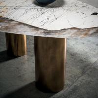 China Luxury Italy Style Marble Table Top Table Durable Stable Metal Frame Dining Table for sale