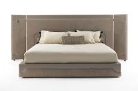 China Modern Italian Leather Upholstered Bed Frame Luxury King Size Bed For Bedroom for sale
