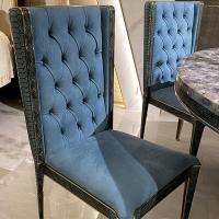 China Button Style Luxury Modern Dining Chairs 0.53m European Tufted Leather Dining Chair for sale