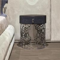 China 600mm Modern Bedroom Nightstand 23in 0.65m Contemporary Bedside Tables for sale
