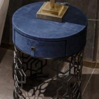 China 600mm Modern Bedroom Nightstand 23in 0.65m Contemporary Bedside Tables for sale