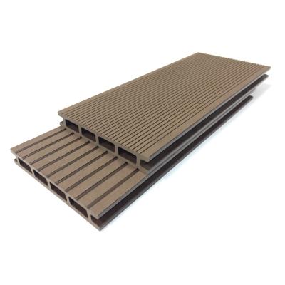China WPC Outdoor Flooring 140mm x 25mm Composite Decking with Wood Grain Finish - Factory Direct Pricing for sale