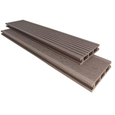 China Recycled Materials WPC Flooring Sustainable Durable 20x110mm Redbrown for sale