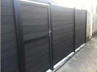 China Vertical Slat WPC Fencing UV-Stable 21x157mm for Residential Community for sale