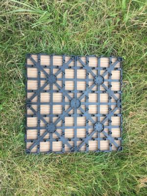 China DIY WPC Deck Tiles 30x30cm Natural Wood Grain Outdoor Flooring for Patio for sale
