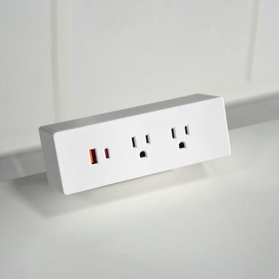 China Multi-Functional 2 AC Outlets USB A+C US Power Fast Charge Desktop Clamp Socket Power Strip for sale
