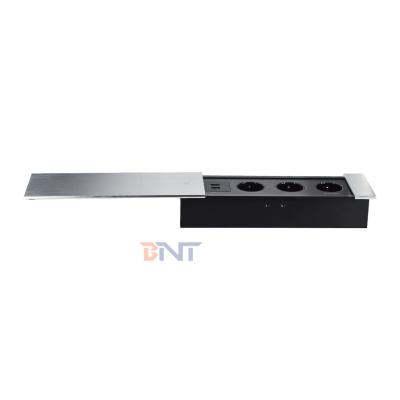China Euro Tabletop Electric Power Socket Slip-Open Design with 3 AC Outlets 16A Rated EU Plug Standard for sale
