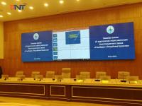 China Public Education & Training Project in Kazakhstan , Ultra Thin Desktop Monitor Lift With 17.3