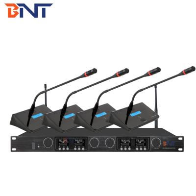 China UHF 4 Channels Wireless Conference Microphone With 8 Handhelds / Headsets for sale
