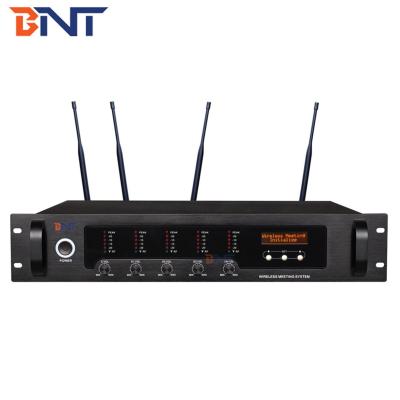 China Wireless Conference Microphone System With Host / Mic/ Lithium Battery Charging Box for sale