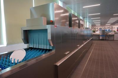 China Flight Type Dishwasher 56KW / 92KW Dispenser inside for Central kitchen for sale