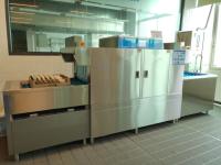 China Central Kitchen Flight Type Dishwasher With Open Door Power Protection for sale