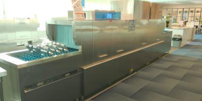 China High Temperature Commercial Dishwashing Machine With Double Tanks 82~95℃ for sale