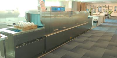 China Stable Conveyor Belt Dishwasher / Domestic Longest Lasting Dishwasher for sale